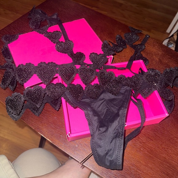SKIMS | Intimates & Sleepwear | Skims Rhinestone Heart Set | Poshmark